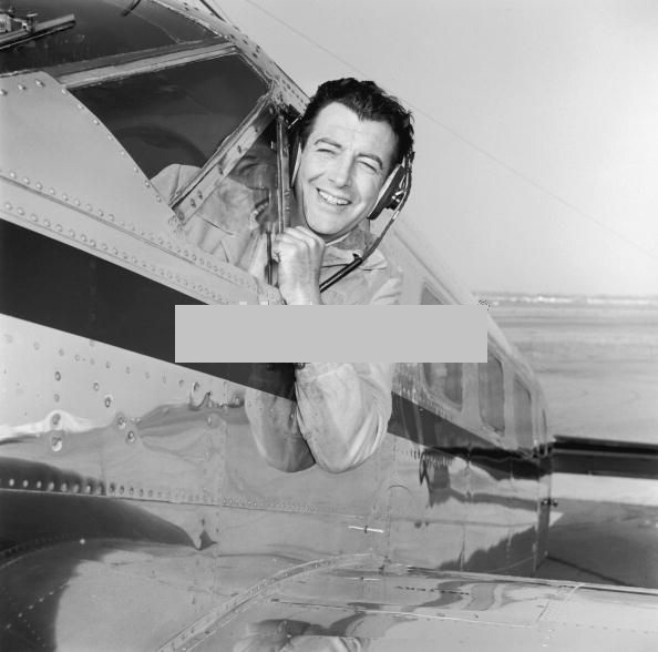 RT3577 | Robert Taylor Actor